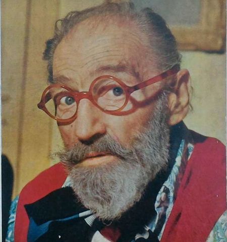 Sacha Guitry — WikiNabia